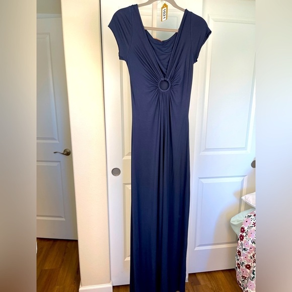 Michelle Jonas | Dresses | Michelle Jonas Short Sleeve Keyhole Maxi ...